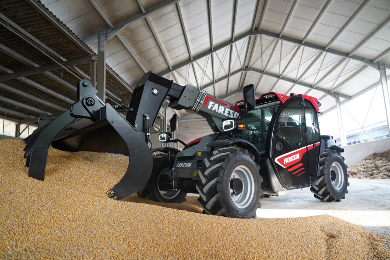 TELEHANDLERS - Faresin USA